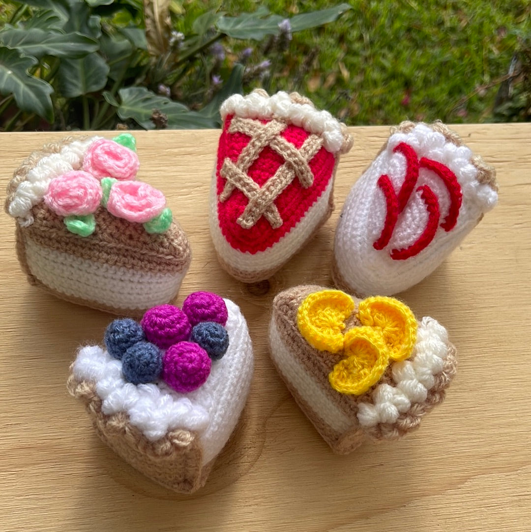 Hand Made Crochet Cake Slice – maisonsunny